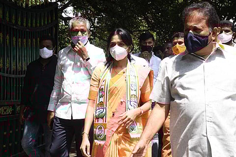 Riding on Congress' card, Kusuma keen to carve out her own identity