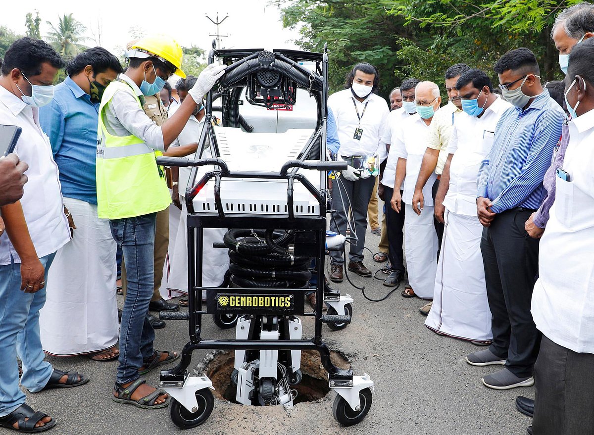 Robotic scavenger Bandicoot to claw its way into Nagapattinam sewers