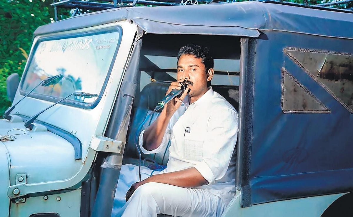 Announcers blow their own trumpet during Kerala local body poll campaigning