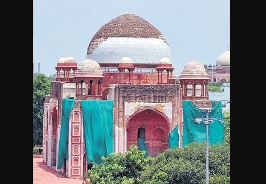 Conservation of Rahim’s tomb inches towards completion