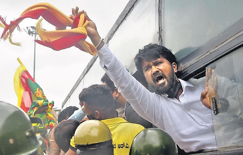 Lukewarm response to Karnataka Bandh in Bengaluru