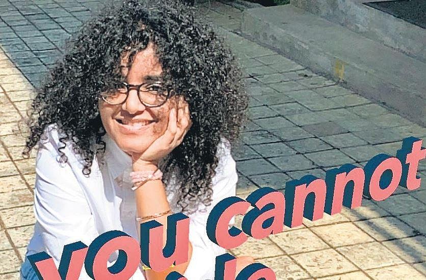 Augmenting an argumentative reality