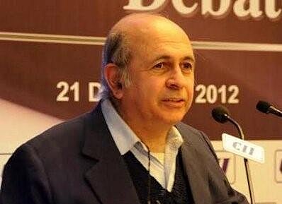 Veteran football commentator Novy Kapadia dies after prolonged illness