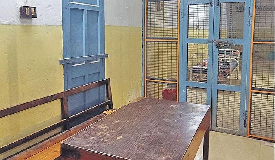 183 Kakinada GGH staff get no wages for a year