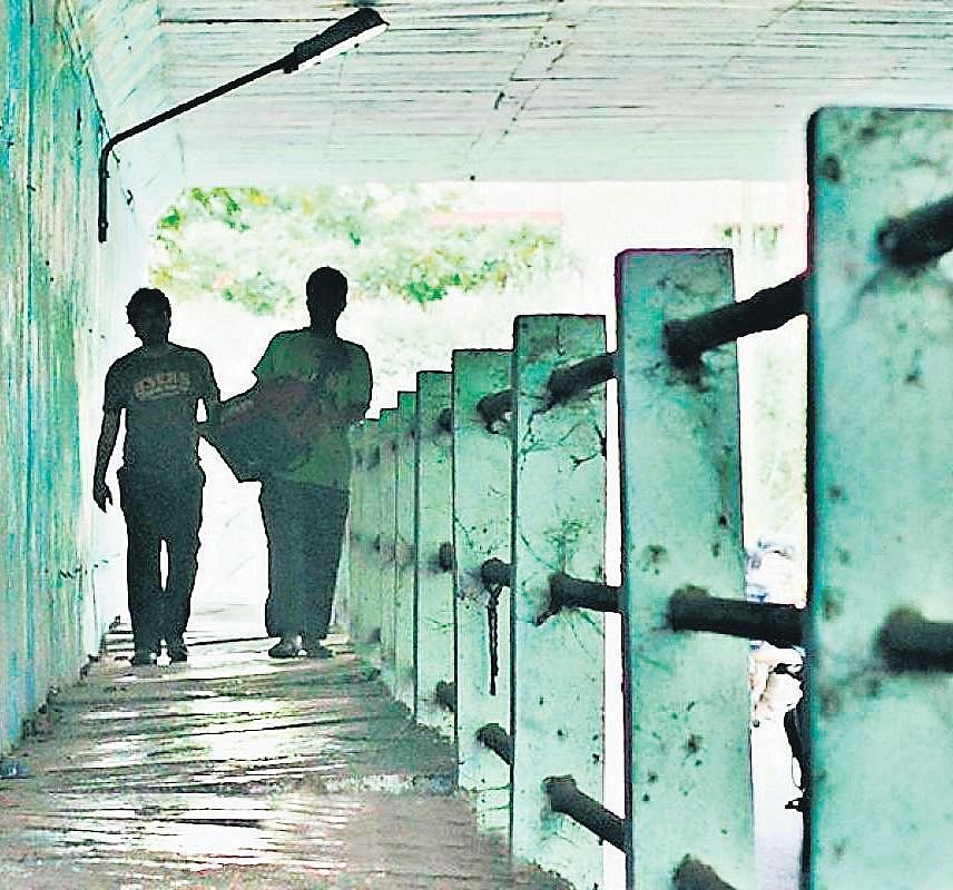 Two films bearing title Kaage Bangara in works