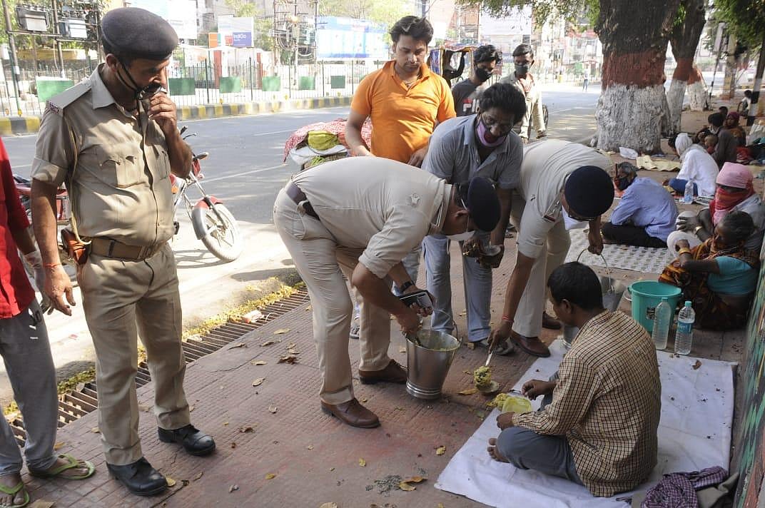 Stranded migrant labourers, destitutes in Bihar find saviours in state ...