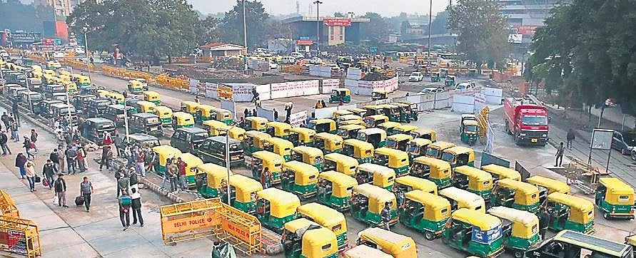 Yet to receive AAP government’s promised relief: Delhi auto drivers