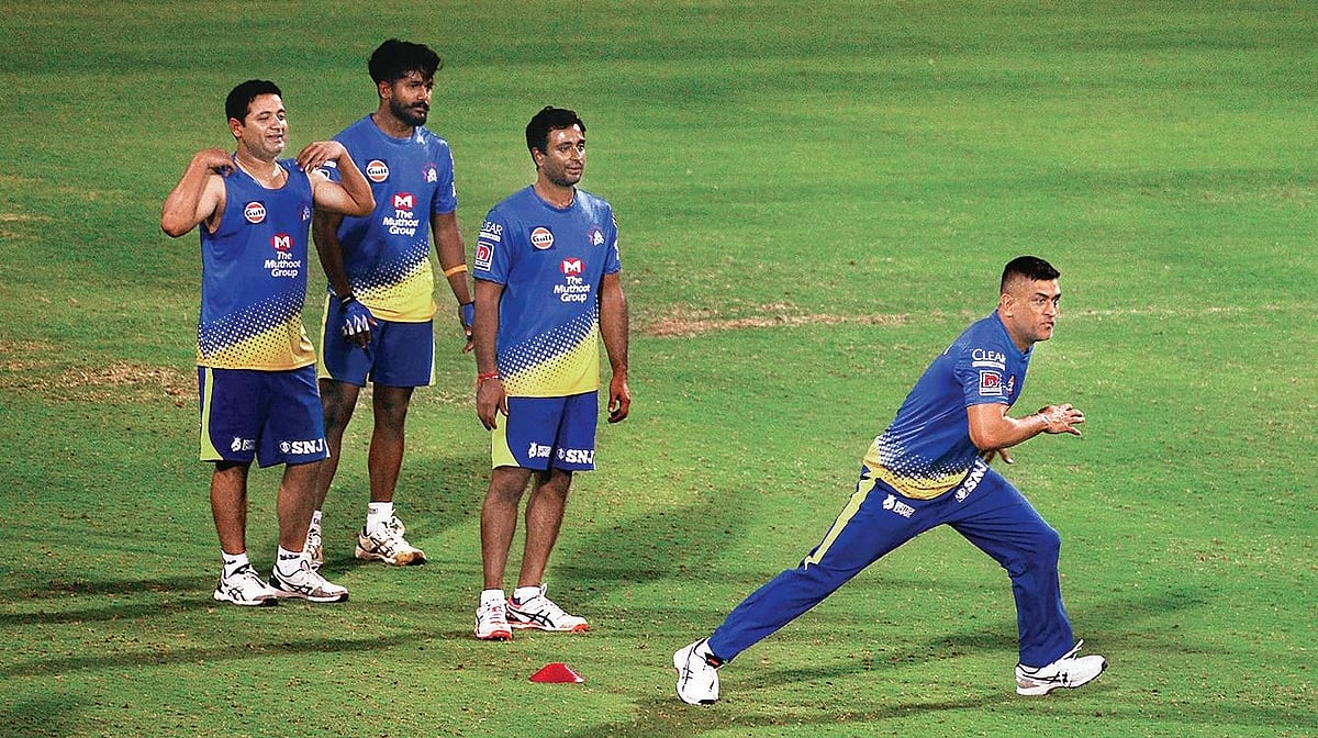 First practice for CSK in Dubai, Bhajji skips IPL