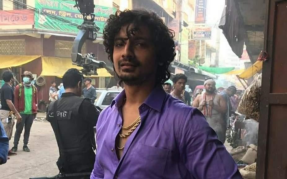 Priyanshu Painyuli unveils ‘gangster’ look from Extraction