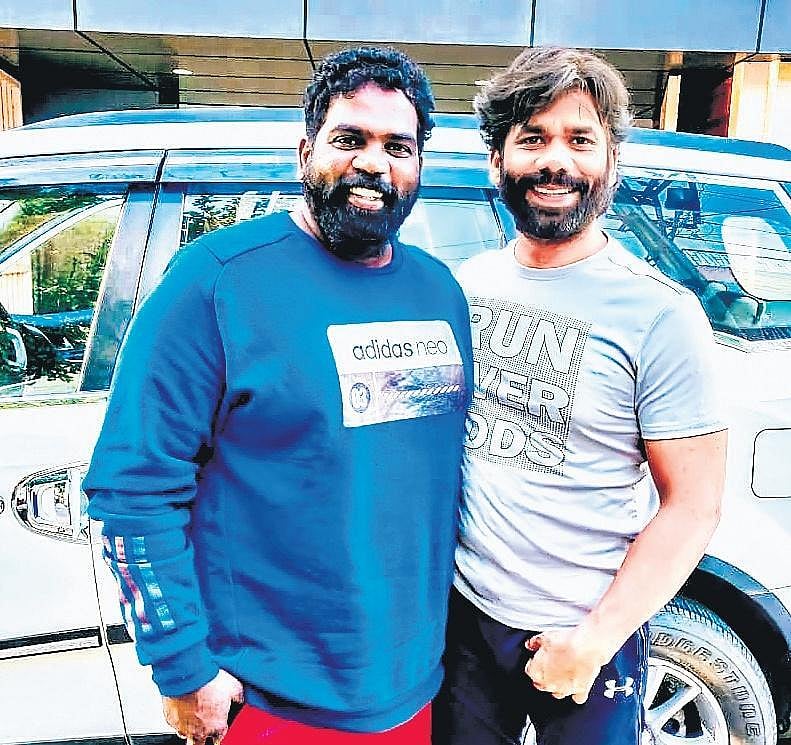 Besant Ravi comes back to play antagonist in 'Hagga'