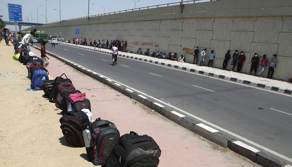 Violation of COVID-19 lockdown in various places; ensure its strict ...