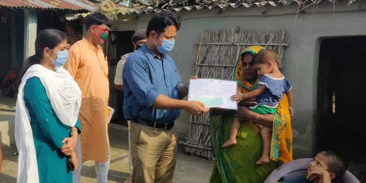 Children of deceased woman at Bihar railway station get help from ...