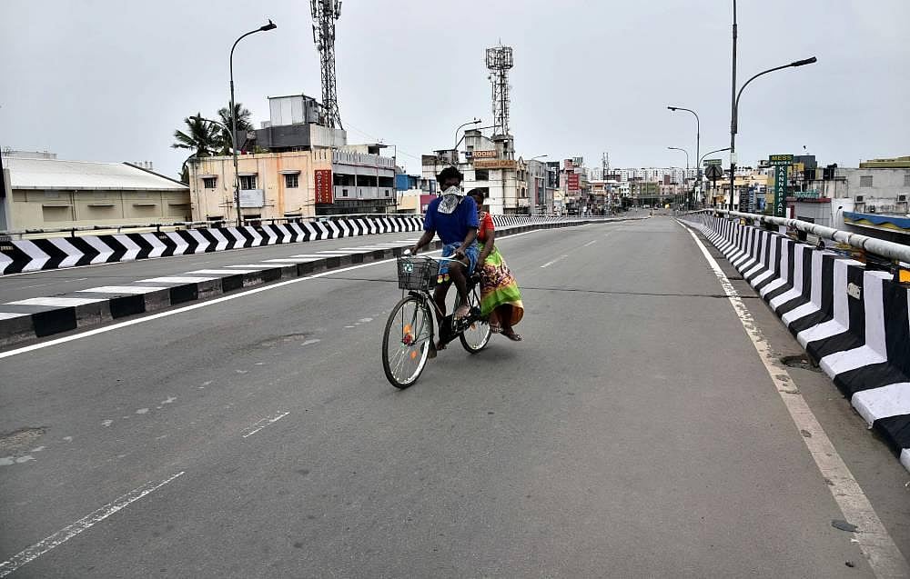 400 traffic signals to be operated in Chennai from Monday as lockdown ...