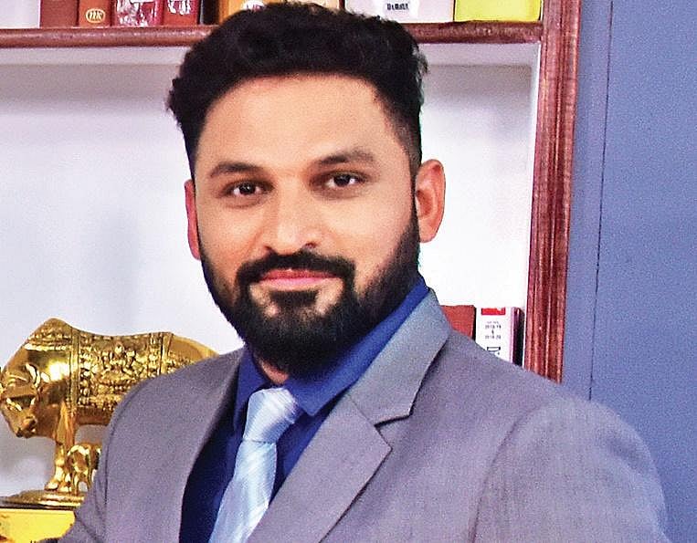 Digital account keeping saves time and money: HostBooks