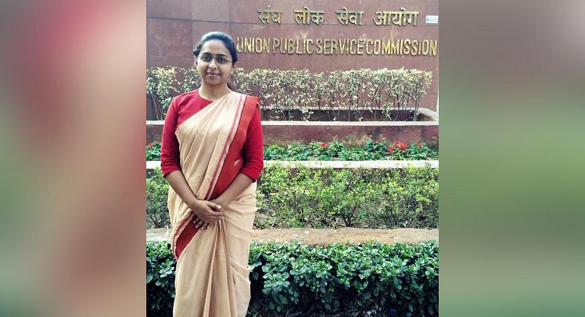 Tea grower’s daughter S Malliga cracks UPSC examination in Tamil Nadu
