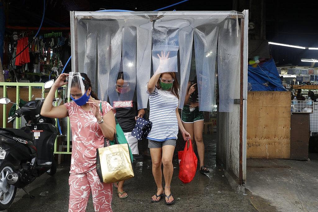 Philippines capital Manila back under lockdown as coronavirus cases surge