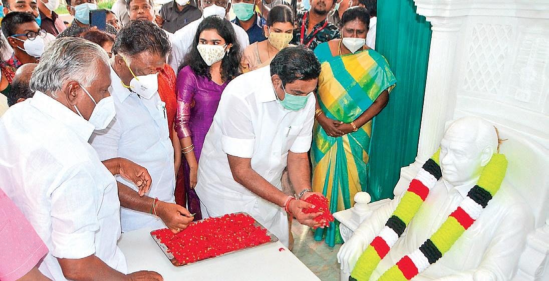EPS inaugurates memorial for PH Pandian