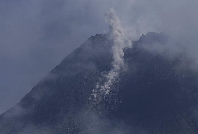 Indonesia's Mount Merapi volcano spews hot clouds, 500 residents evacuated
