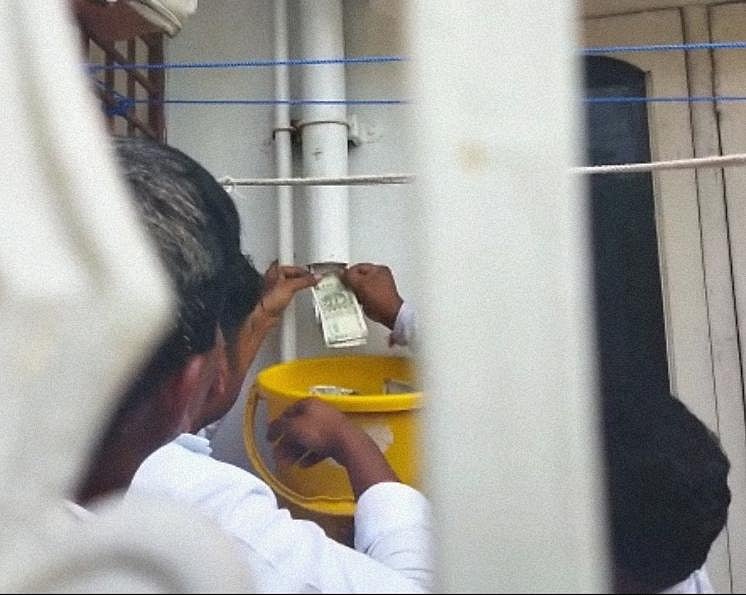 Plumber helps anti-corruption sleuths foil Karnataka engineer's bid to ...