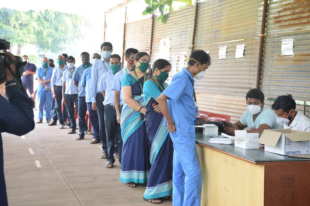 Schools and colleges shut in Dharwad as Covid cases at SDM medical ...