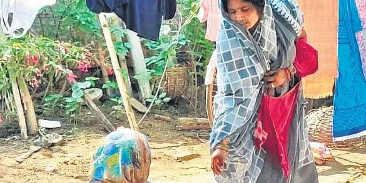 Odisha's Badapalli sarpanch spotted seeking alms in Ganjam district