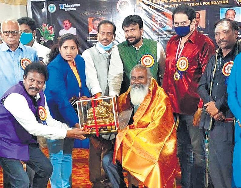 Grand Master Prakash Rao honoured with Rudrama Sena Ratna Award