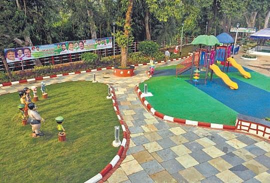 Municipal Administration Minister Botcha opens renovated Raghavaiah Park