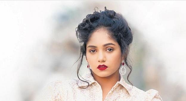 Bhavya Gowda to make her silver screen debut with Dear Kanmani