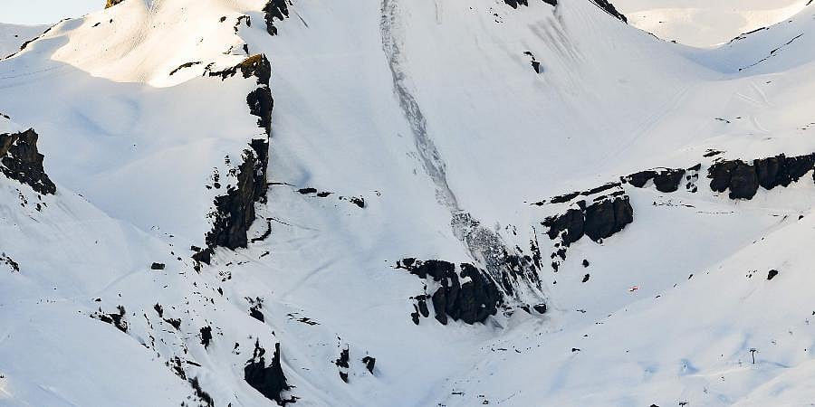 Avalanche kills at least 10 in northern Pakistan