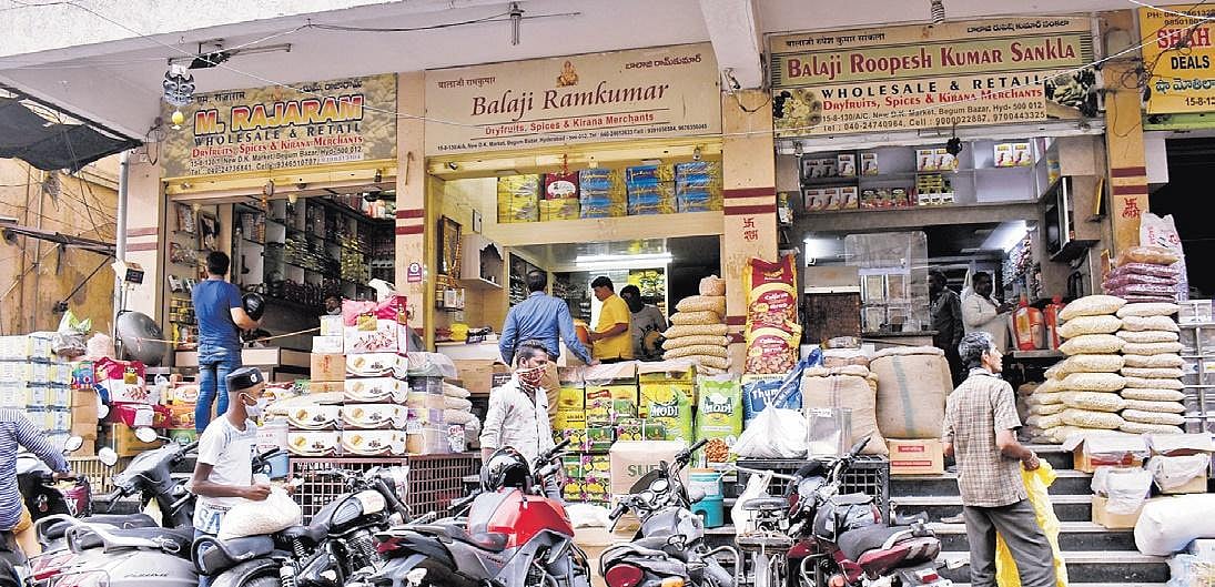 Begum Bazar traders cut short timings