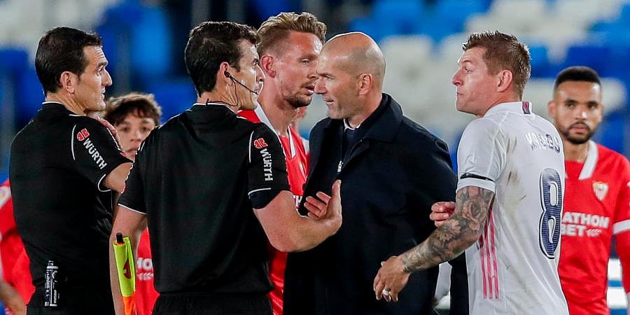 Zinedine Zidane 'bit angry' after handball episode sees Real Madrid ...