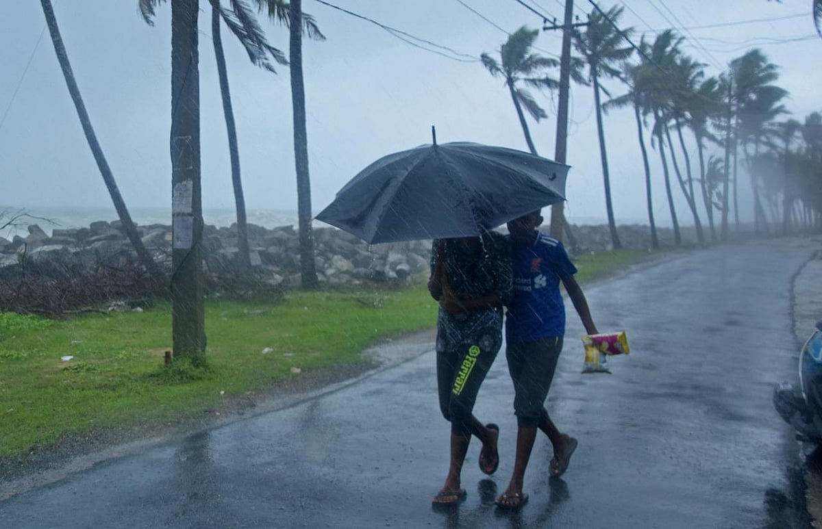 Cyclone Yaas: Centre asks states near eastern coastline to ramp up ...