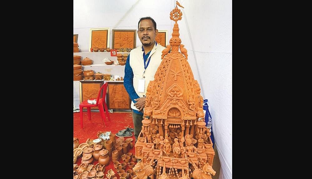Odisha sculptor empowering state’s terracotta heritage with Jagannath ...