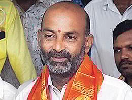 KCR supporting ryots as polls are round the corner: Bandi Sanjay Kumar