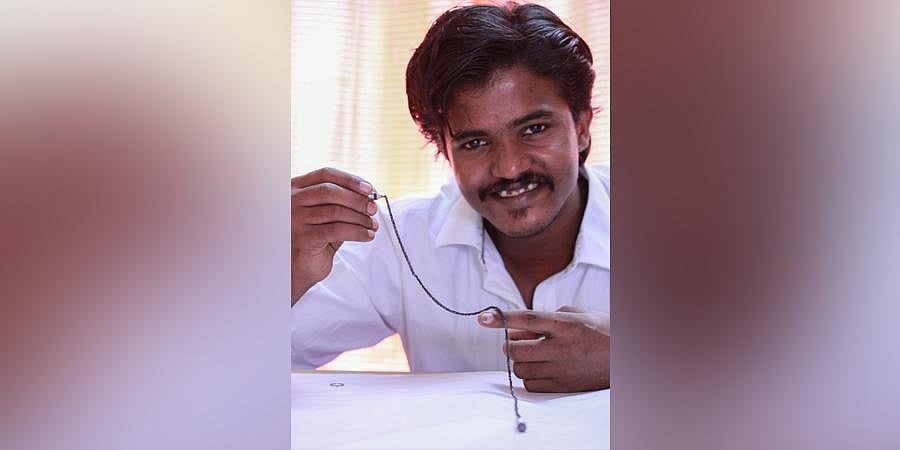 Manoj ‘lead’ his way to the Guinness Book