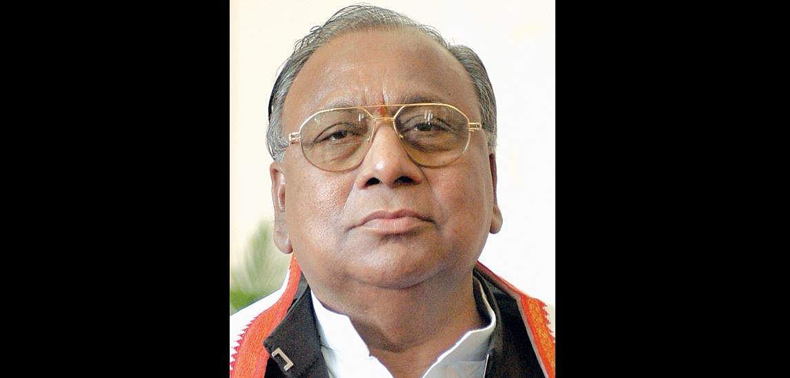 V Hanumantha Rao ups ante for Telangana Congress chief post, writes to ...