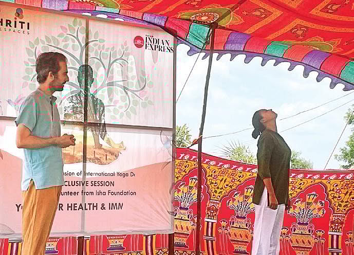 Dhriti Livespaces, Express organise Yoga session