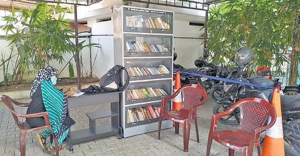 Police library brings back love for reading