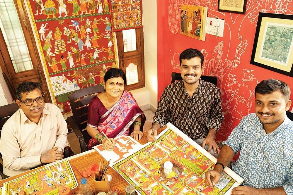 Old scrolls in new times: Preserving Telangana's anicent art of 'Nakashi'