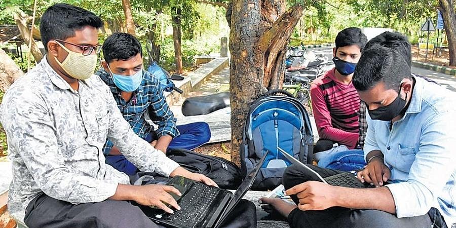 After losing job, Tirupati man begins teaching under a tree