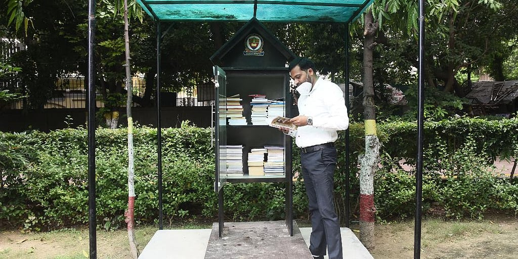 Library set up in a park for Delhi's bookworms