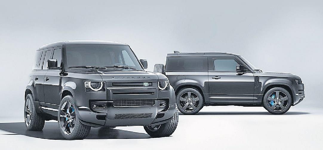 Land Rover Defender: The 007 connect