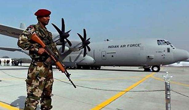 Operation Hercules: IAF, Indian Army conduct airlift exercise in ...