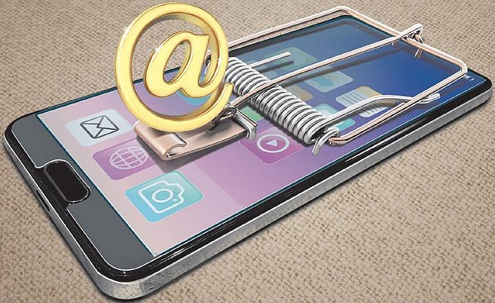 Eluru Cybercrime police host awareness session at Ashram Medical ...