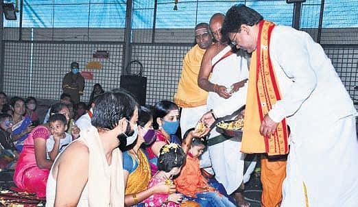 Religious fervour marks Bhogi Pandlu at Srisailam temple