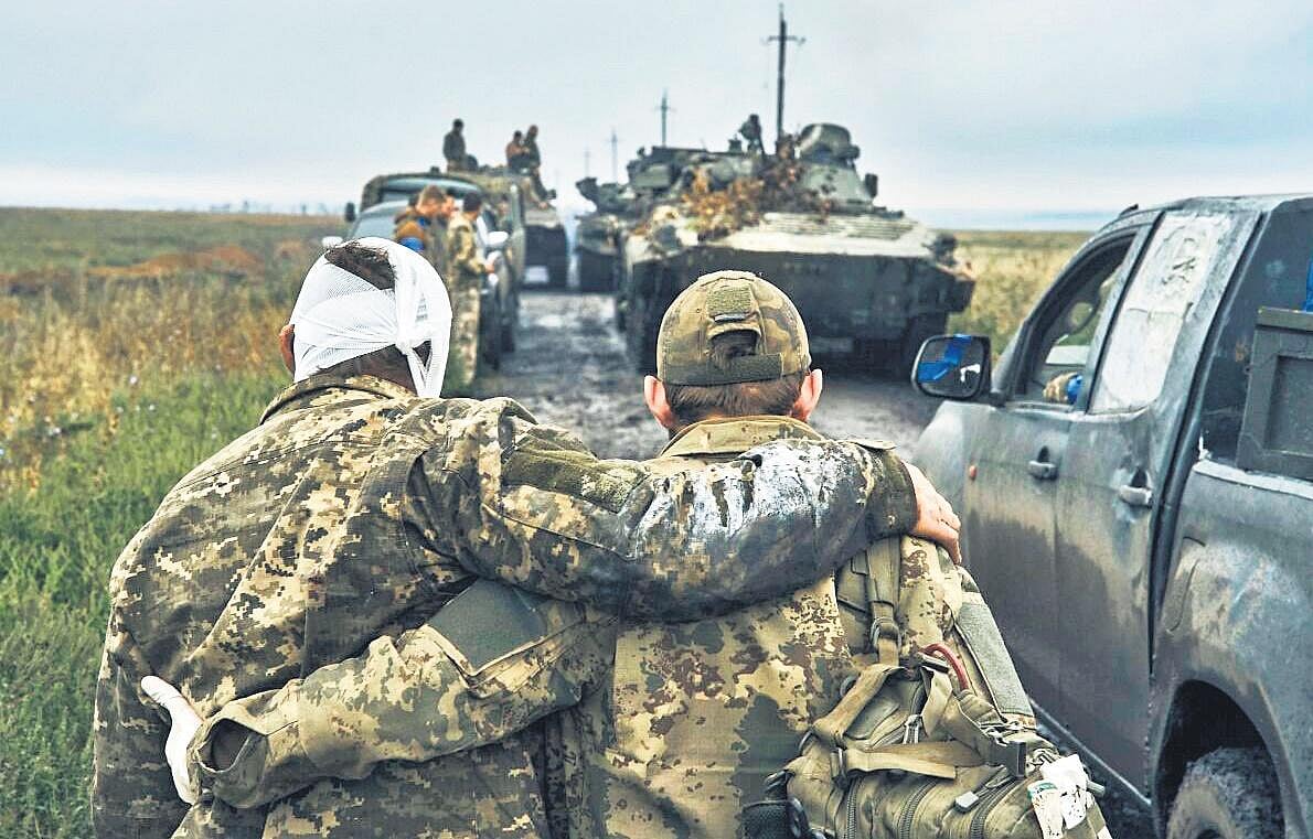 Putin runs out of options while Russia’s feared and famous Red Army is ...