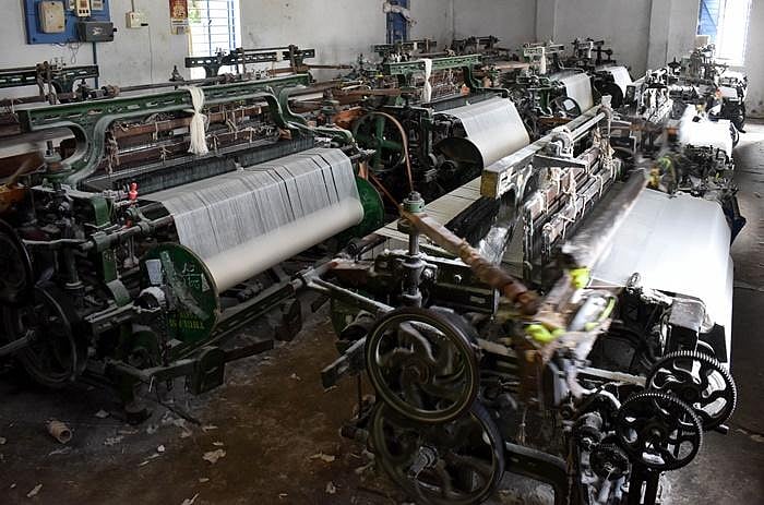 Tamil Nadu: Costly yarn drives loom workers to garment units
