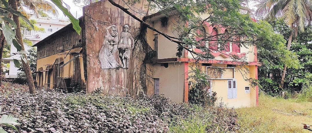 A trip to the cinema kottaka