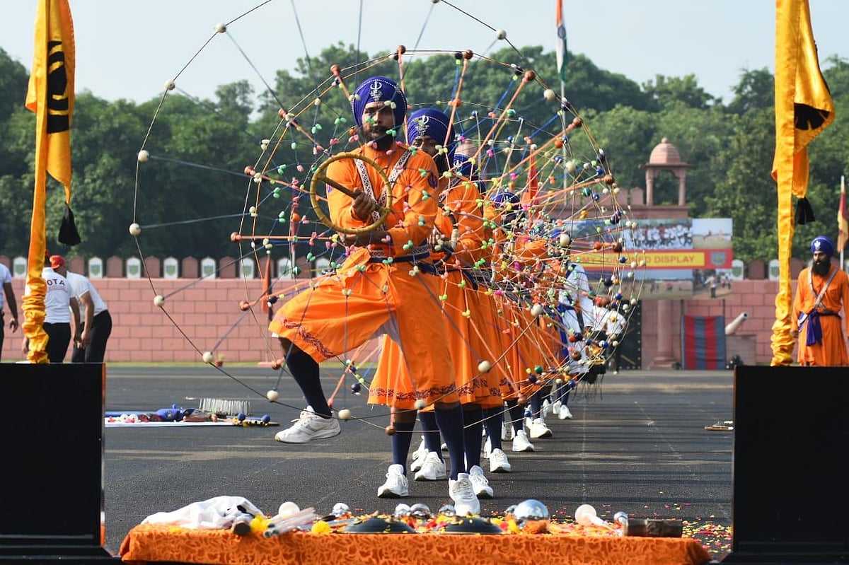 IN PHOTOS | Cadets perform a combined display at Officers Training ...