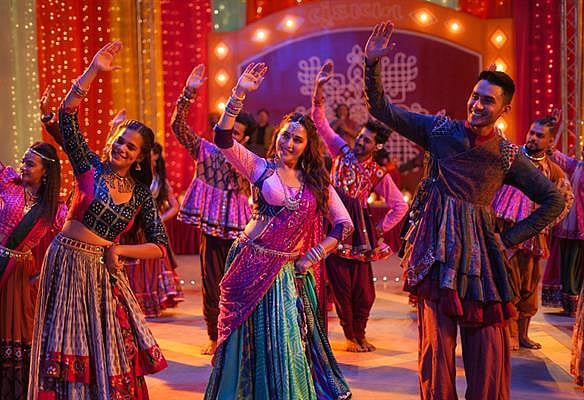 'Maja Ma' movie review: Only the Garba comes with ease in this forceful dramedy